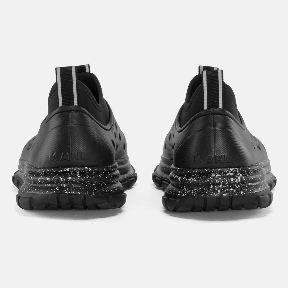 Blackout – KANE Revive AC – Active Recovery Shoe