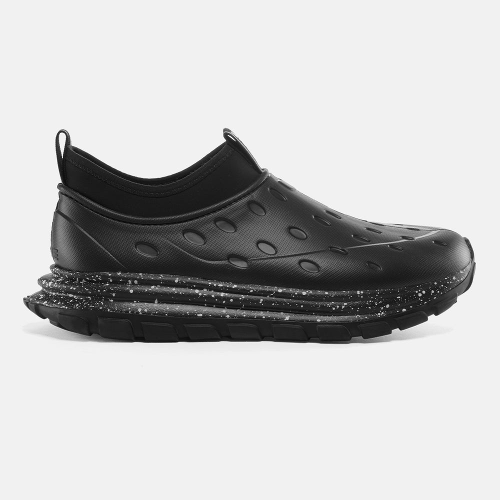 Blackout – KANE Revive AC – Active Recovery Shoe